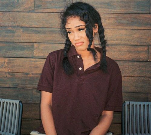 25 Spectacular Saweetie No Makeup Photos - 2022 | Fabbon