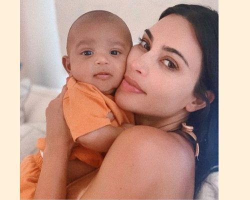 25 Stunning Kim Kardashian No Makeup Photos - 2022 | Fabbon
