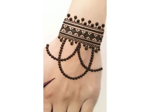 55 Stunning Chain Henna Designs - 2023 (With Images) | Fabbon