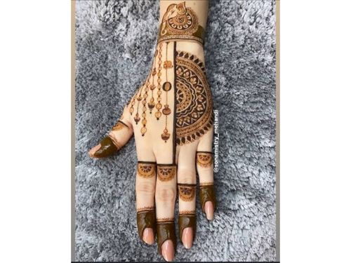 55 Stunning Creative Henna Designs - 2023 (With Images) | Fabbon