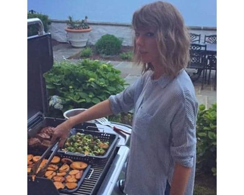 Taylor Swift No Makeup | Fabbon