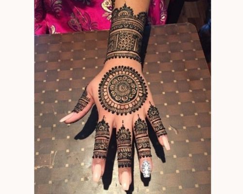 151 Simple And Easy Mehndi Designs (With Photos) | Fabbon