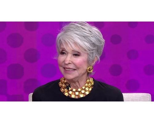 25 Stunning Haircuts And Hairstyles For Women Over 80 Fabbon