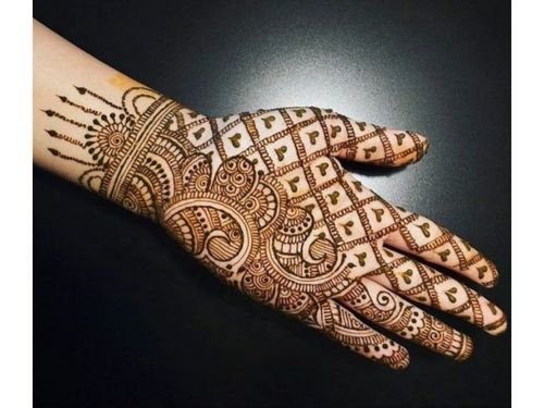 51 Simple And Easy Palm Mehndi Design For Brides | Fabbon