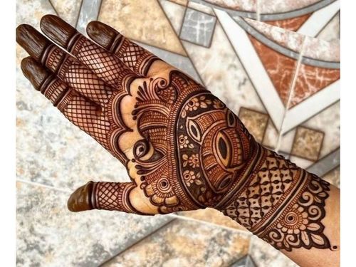 51 Simple And Easy Palm Mehndi Design For Brides | Fabbon