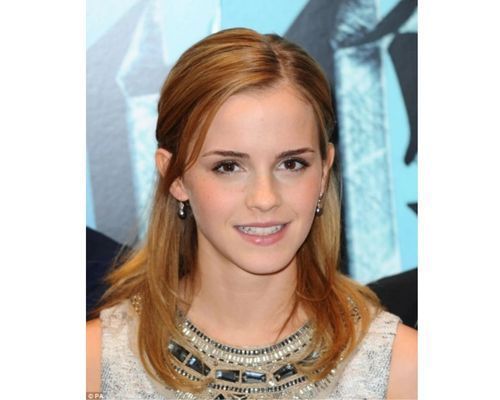 25 Most Popular Emma Watson Hairstyles | Fabbon