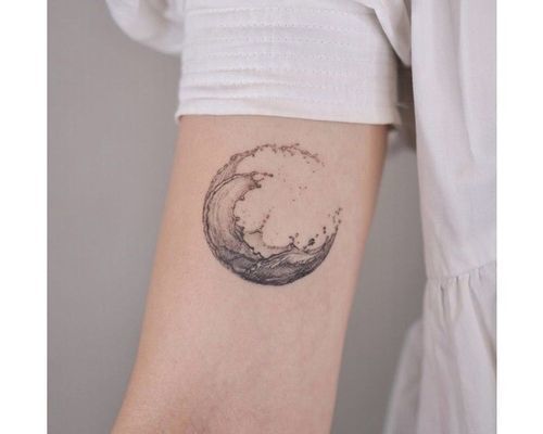 51 Stunning Moon Tattoo Ideas With Meanings | Fabbon