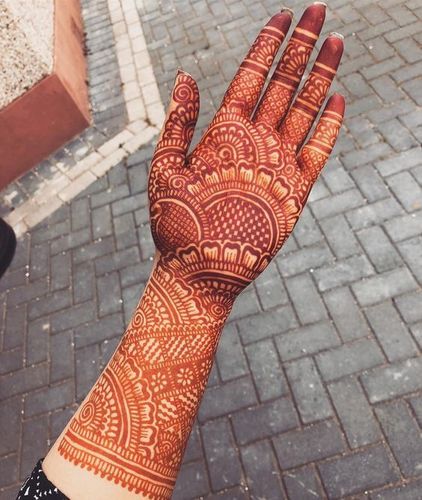 60 Simple And Easy Mehndi Designs For All Occasions 2022 Fabbon